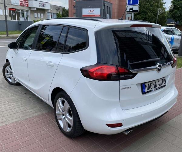 Balts Opel Zafira Tourer 2017 Marijampole, ar dzinēja tilpumu 1.96 L un nobraukumu 177 tūkst. km par 7750 €, foto 4 vietnē AUTOMOTO.COM.LV