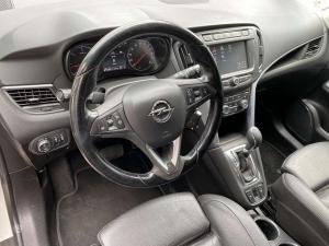 Белый Опель Zafira Tourer 2017 в Мариямполе, объемом двигателя 1.96 л и пробегом 177 тыс. км за 7750 €, фото 29 на AUTOMOTO.COM.LV
