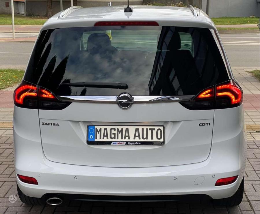 White Opel Zafira Tourer 2017 in Marijampole, with an engine capacity of 1.96 L and mileage of 287 thousand km for 7550 €, photo 15 on AUTOMOTO.COM.LV