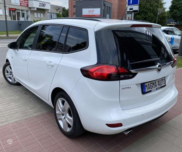 Balts Opel Zafira Tourer 2017 Marijampole, ar dzinēja tilpumu 1.96 L un nobraukumu 177 tūkst. km par 7650 €, foto 5 vietnē AUTOMOTO.COM.LV
