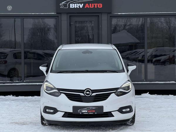 White Opel Zafira Tourer 2018 in Kedainiai, with an engine capacity of 1.96 L and mileage of 219 thousand km for 8850 €, photo 3 on AUTOMOTO.COM.LV