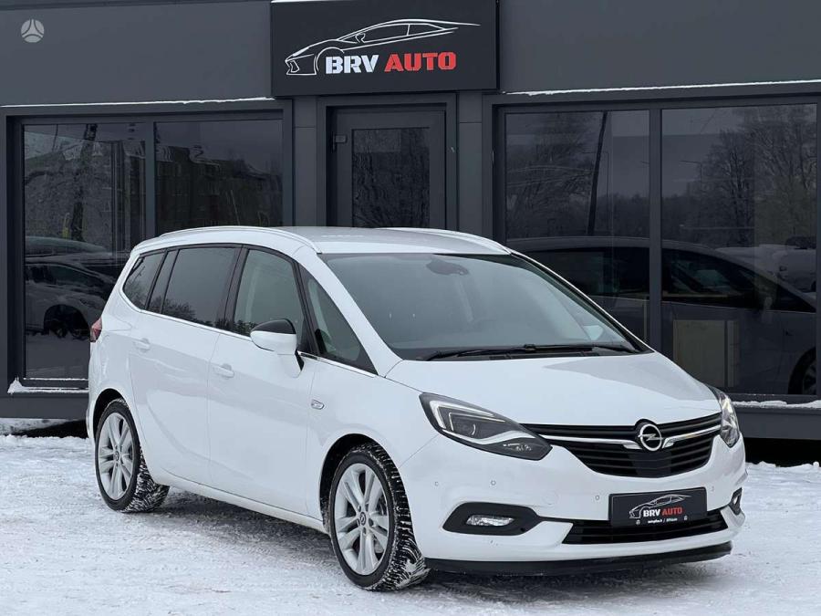 White Opel Zafira Tourer 2018 in Kedainiai, with an engine capacity of 1.96 L and mileage of 219 thousand km for 8850 €, photo 5 on AUTOMOTO.COM.LV