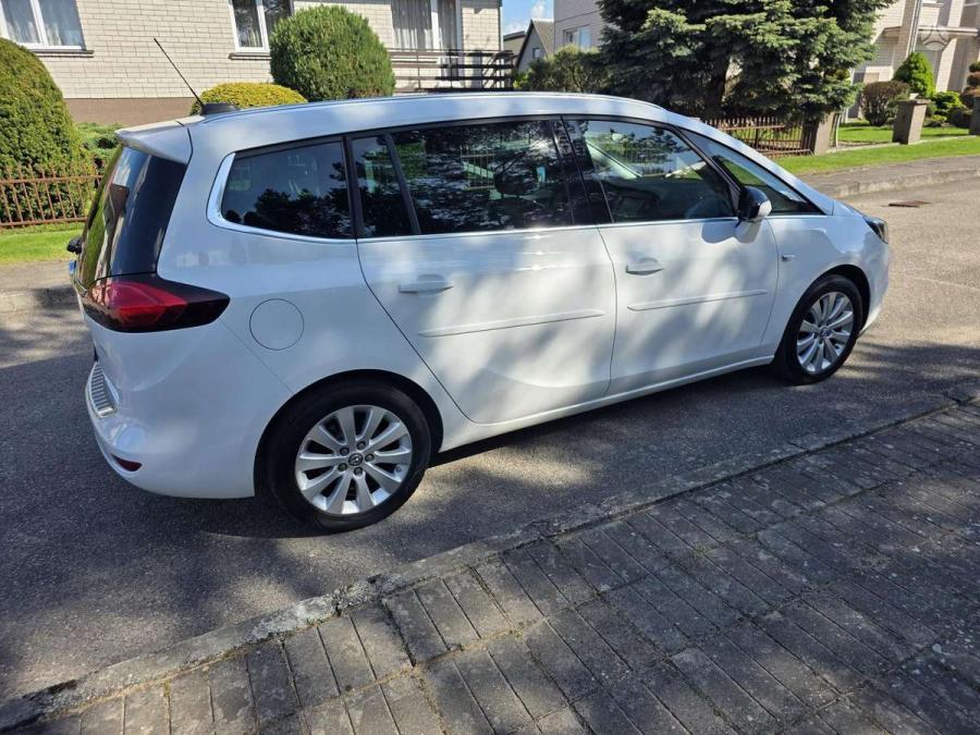 Balts Opel Zafira Tourer 2019 Marijampole, ar dzinēja tilpumu 1.60 L un nobraukumu 168 tūkst. km par 7990 €, foto 10 vietnē AUTOMOTO.COM.LV