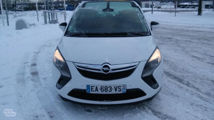 Balts Opel Zafira Tourer 2016 Tauragė, ar dzinēja tilpumu 1.60 L un nobraukumu 172 tūkst. km par 5700 €, foto 1 vietnē AUTOMOTO.COM.LV