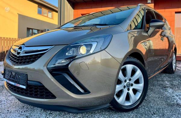 Dzeltens Opel Zafira Tourer 2014 Marijampole, ar dzinēja tilpumu 1.96 L un nobraukumu 346 tūkst. km par 5650 €, foto 2 vietnē AUTOMOTO.COM.LV