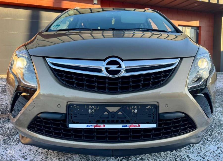 Dzeltens Opel Zafira Tourer 2014 Marijampole, ar dzinēja tilpumu 1.96 L un nobraukumu 346 tūkst. km par 5650 €, foto 4 vietnē AUTOMOTO.COM.LV