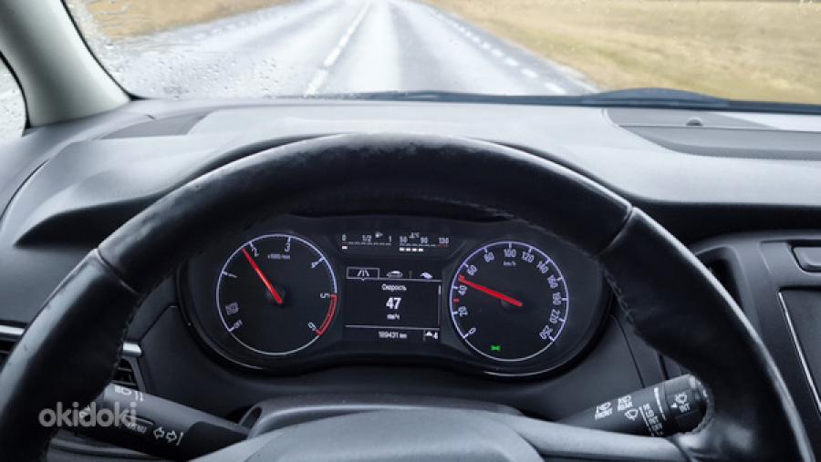 Желтый Опель Zafira Tourer 2019 в Силламяэ, объемом двигателя 1.60 л и пробегом 190 тыс. км за 8700 €, фото 1 на AUTOMOTO.COM.LV