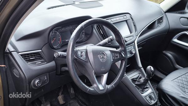 Желтый Опель Zafira Tourer 2019 в Силламяэ, объемом двигателя 1.60 л и пробегом 190 тыс. км за 8700 €, фото 3 на AUTOMOTO.COM.LV
