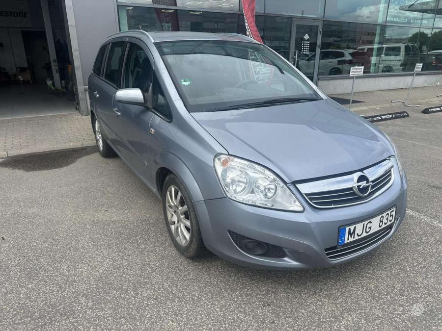 Violet Opel Zafira 2009 in Vilnius, with an engine capacity of 1.91 L and mileage of 255 thousand km for 1000 €, photo 3 on AUTOMOTO.COM.LV