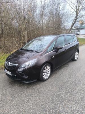 Violets Opel Zafira 2016 Rīga, ar dzinēja tilpumu 2.00 L un nobraukumu 245 tūkst. km par 8000 €, foto 2 vietnē AUTOMOTO.COM.LV
