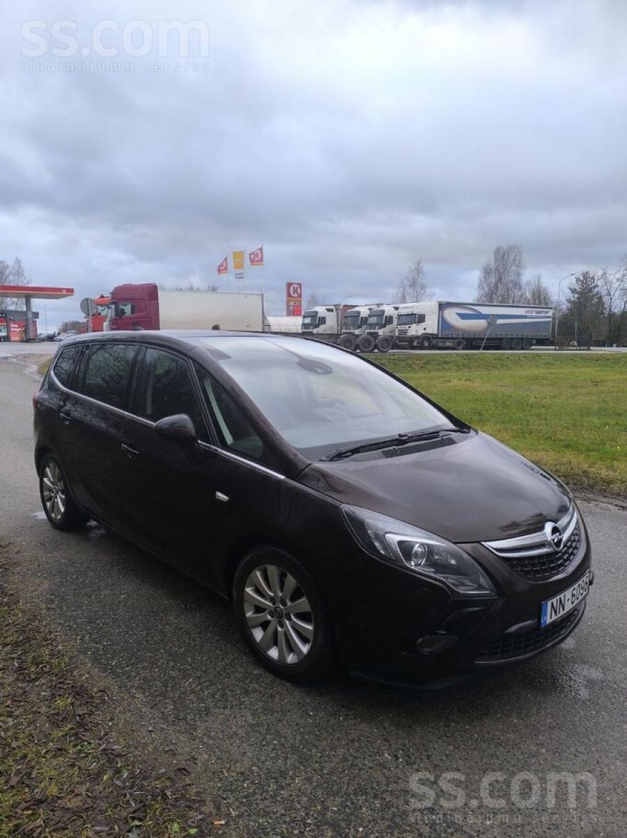 Violets Opel Zafira 2016 Rīga, ar dzinēja tilpumu 2.00 L un nobraukumu 245 tūkst. km par 8000 €, foto 11 vietnē AUTOMOTO.COM.LV