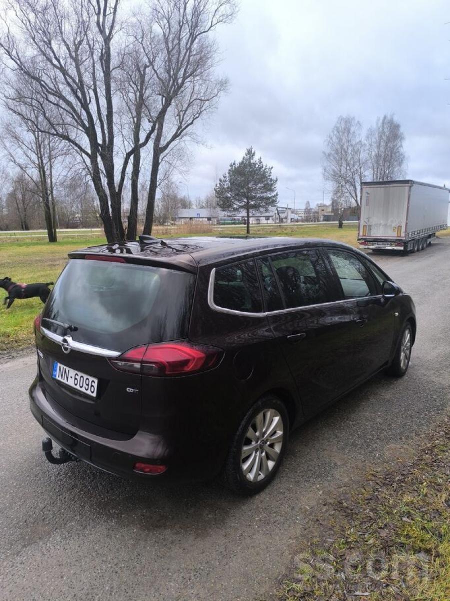 Violets Opel Zafira 2016 Rīga, ar dzinēja tilpumu 2.00 L un nobraukumu 245 tūkst. km par 8000 €, foto 12 vietnē AUTOMOTO.COM.LV