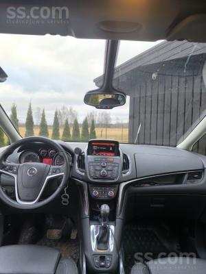Violets Opel Zafira 2016 Rīga, ar dzinēja tilpumu 2.00 L un nobraukumu 245 tūkst. km par 8000 €, foto 13 vietnē AUTOMOTO.COM.LV
