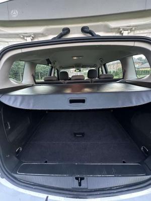 White Opel Zafira 2017 in Taurage, with an engine capacity of 1.36 L and mileage of 165 thousand km for 5250 €, photo 11 on AUTOMOTO.COM.LV