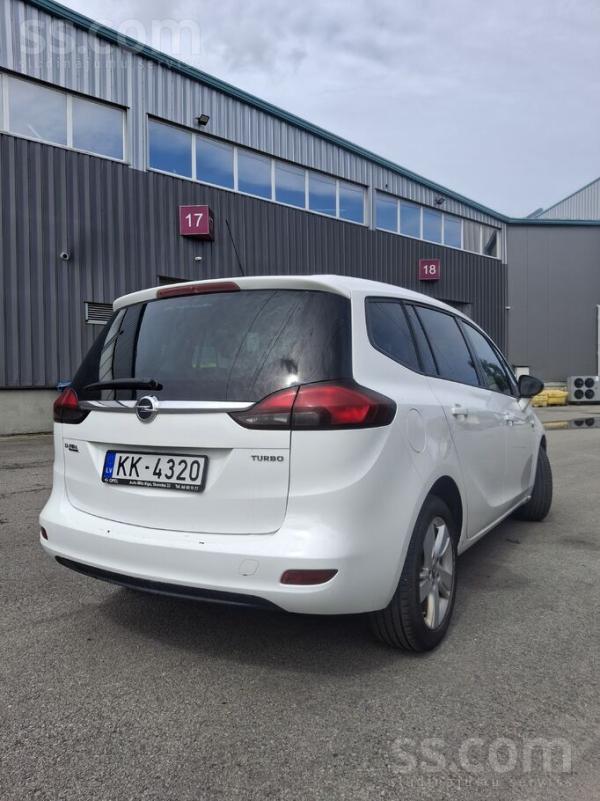 Balts Opel Zafira 2016 Rīga, ar dzinēja tilpumu 1.40 L un nobraukumu 233 tūkst. km par 4900 €, foto 5 vietnē AUTOMOTO.COM.LV