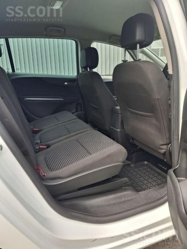 Balts Opel Zafira 2016 Rīga, ar dzinēja tilpumu 1.40 L un nobraukumu 233 tūkst. km par 4900 €, foto 7 vietnē AUTOMOTO.COM.LV
