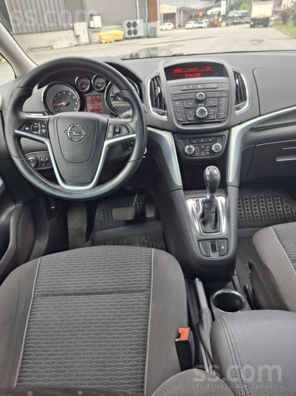 Balts Opel Zafira 2016 Rīga, ar dzinēja tilpumu 1.40 L un nobraukumu 233 tūkst. km par 4900 €, foto 8 vietnē AUTOMOTO.COM.LV