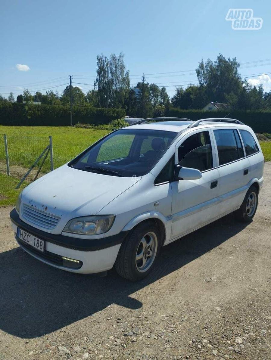 White Opel Zafira 2000 in Marijampole, with an engine capacity of 2.00 L and mileage of 320 thousand km for 699 €, photo 1 on AUTOMOTO.COM.LV