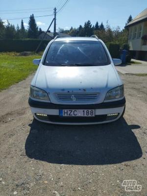 White Opel Zafira 2000 in Marijampole, with an engine capacity of 2.00 L and mileage of 320 thousand km for 699 €, photo 6 on AUTOMOTO.COM.LV