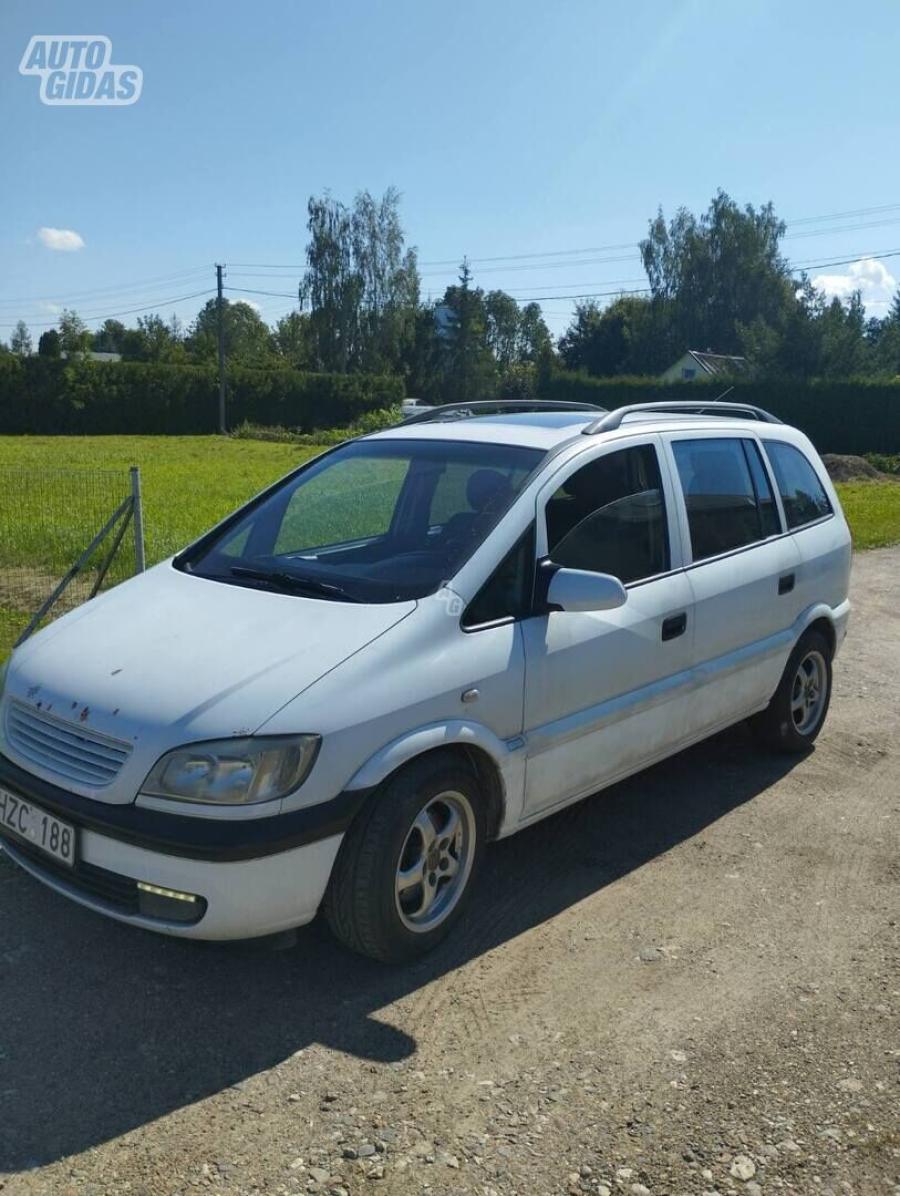 White Opel Zafira 2000 in Marijampole, with an engine capacity of 2.00 L and mileage of 320 thousand km for 699 €, photo 7 on AUTOMOTO.COM.LV