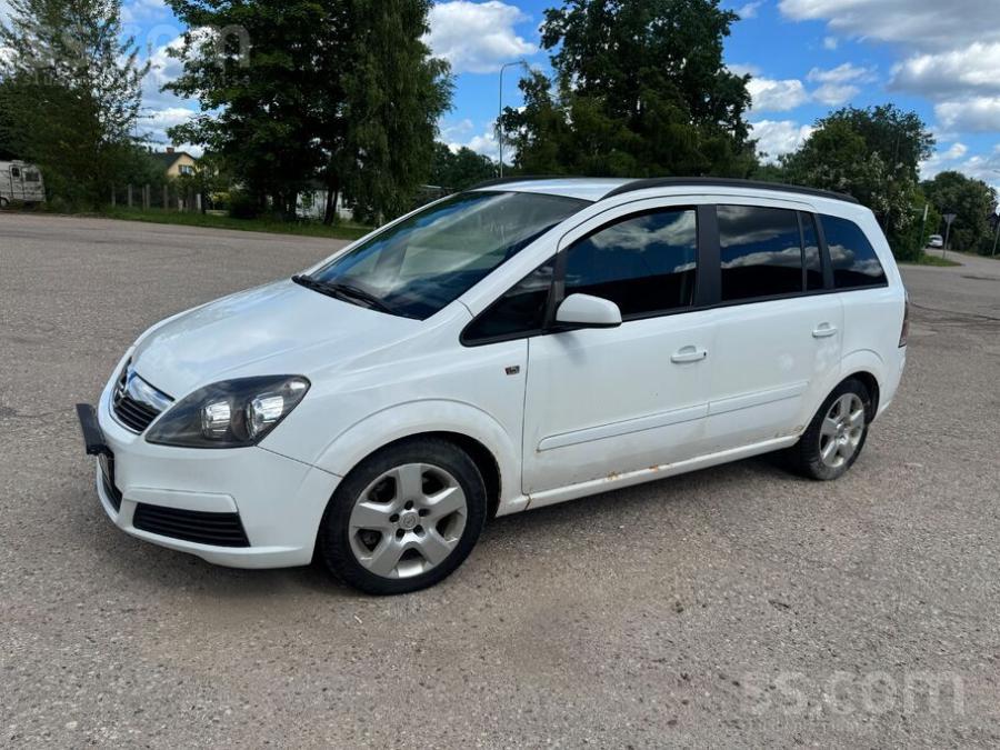 Balts Opel Zafira 2005 Jēkabpils, ar dzinēja tilpumu 1.90 L un nobraukumu 300 tūkst. km par 1300 €, foto 1 vietnē AUTOMOTO.COM.LV