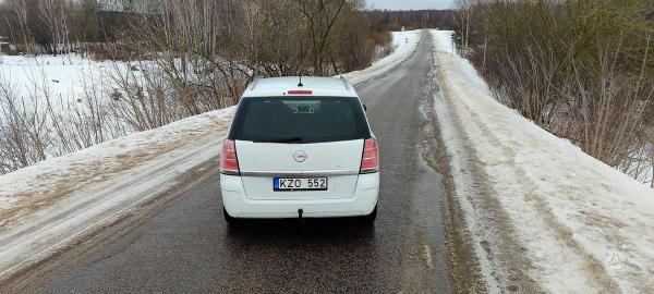 Balts Opel Zafira 2007 Viļņa, ar dzinēja tilpumu 1.91 L un nobraukumu 258 tūkst. km par 1600 €, foto 5 vietnē AUTOMOTO.COM.LV