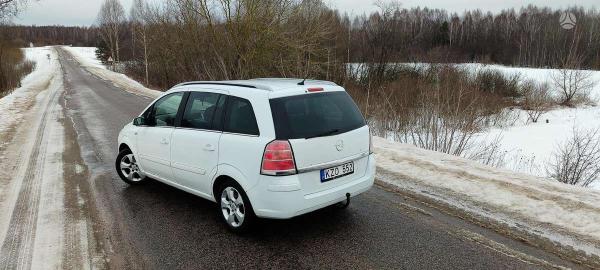 Balts Opel Zafira 2007 Viļņa, ar dzinēja tilpumu 1.91 L un nobraukumu 258 tūkst. km par 1600 €, foto 6 vietnē AUTOMOTO.COM.LV