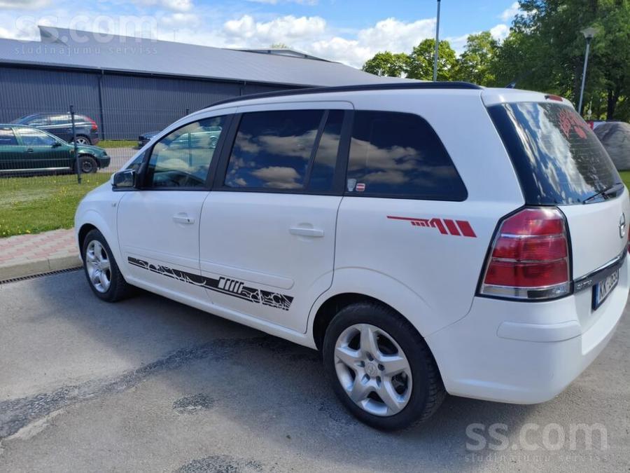 Balts Opel Zafira 2007 Ogre, ar dzinēja tilpumu 1.90 L un nobraukumu 311 tūkst. km par 2300 €, foto 6 vietnē AUTOMOTO.COM.LV