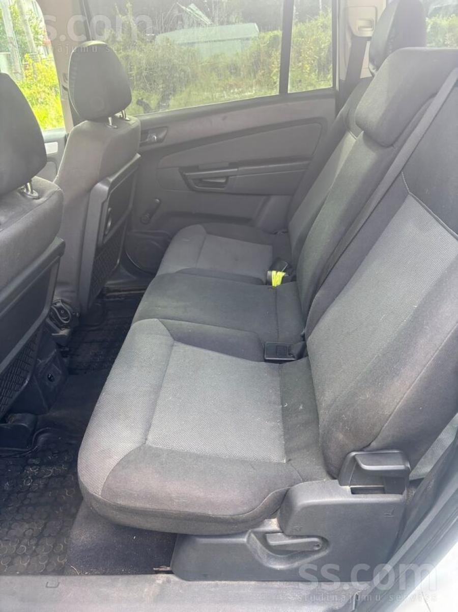 Balts Opel Zafira 2007 Rīga, ar dzinēja tilpumu 1.90 L un nobraukumu 299 tūkst. km par 800 €, foto 8 vietnē AUTOMOTO.COM.LV