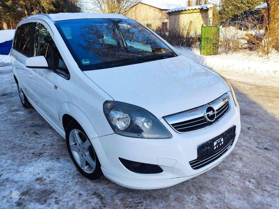 Balts Opel Zafira 2009 Utena, ar dzinēja tilpumu 1.80 L un nobraukumu 245 tūkst. km par 2750 €, foto 2 vietnē AUTOMOTO.COM.LV