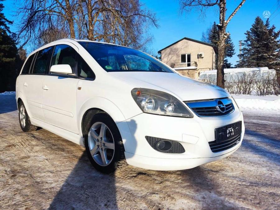 Balts Opel Zafira 2009 Utena, ar dzinēja tilpumu 1.80 L un nobraukumu 245 tūkst. km par 2750 €, foto 18 vietnē AUTOMOTO.COM.LV
