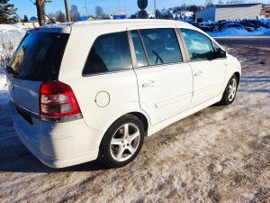 Balts Opel Zafira 2009 Utena, ar dzinēja tilpumu 1.80 L un nobraukumu 245 tūkst. km par 2750 €, foto 10 vietnē AUTOMOTO.COM.LV