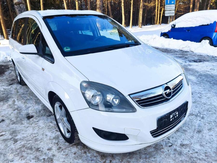 Balts Opel Zafira 2009 Utena, ar dzinēja tilpumu 1.80 L un nobraukumu 245 tūkst. km par 2750 €, foto 13 vietnē AUTOMOTO.COM.LV