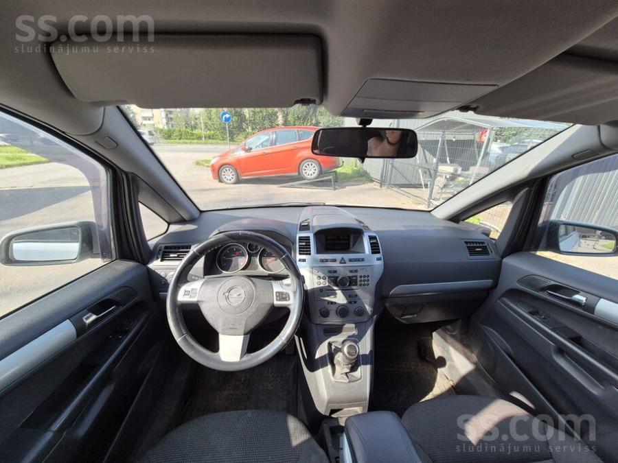 Balts Opel Zafira 2009 Rīga, ar dzinēja tilpumu 1.90 L un nobraukumu 308 tūkst. km par 690 €, foto 12 vietnē AUTOMOTO.COM.LV