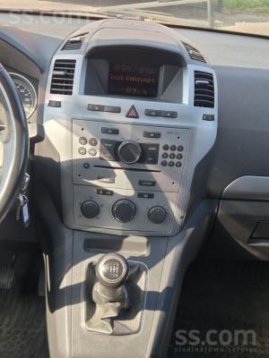 Balts Opel Zafira 2009 Rīga, ar dzinēja tilpumu 1.90 L un nobraukumu 308 tūkst. km par 690 €, foto 13 vietnē AUTOMOTO.COM.LV