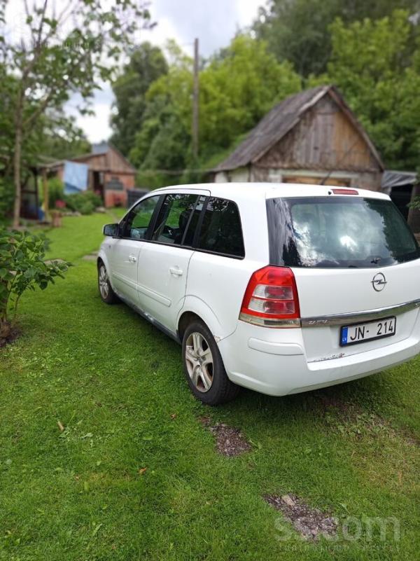 Balts Opel Zafira 2009 Jelgava, ar dzinēja tilpumu 1.90 L un nobraukumu 308 tūkst. km par 400 €, foto 5 vietnē AUTOMOTO.COM.LV