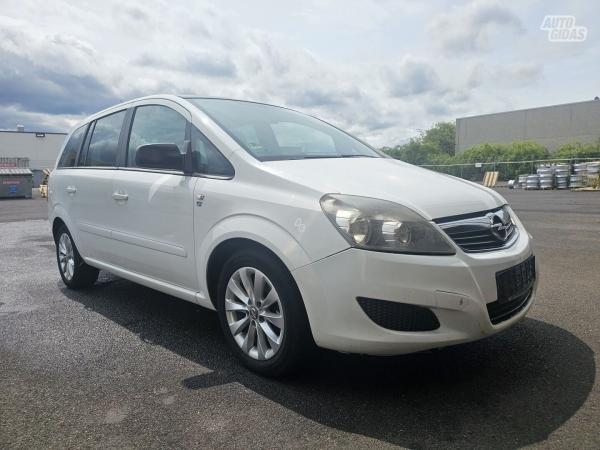 Balts Opel Zafira 2010 Viļņa, ar dzinēja tilpumu 1.70 L un nobraukumu 317 tūkst. km par 2200 €, foto 3 vietnē AUTOMOTO.COM.LV