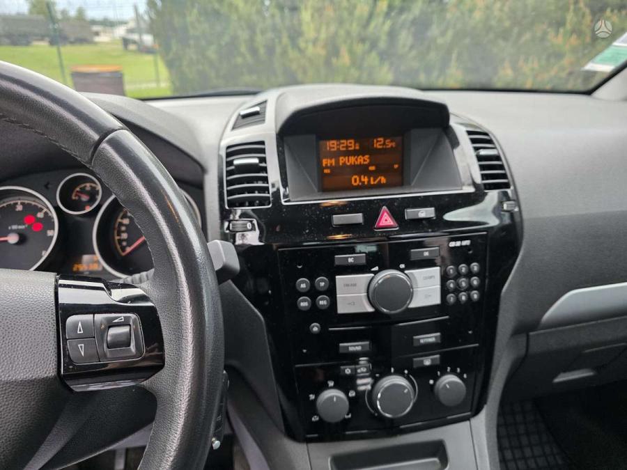 Balts Opel Zafira 2011 Radviliškis, ar dzinēja tilpumu 1.69 L un nobraukumu 255 tūkst. km par 2950 €, foto 9 vietnē AUTOMOTO.COM.LV