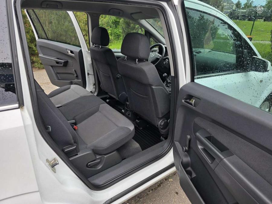 Balts Opel Zafira 2011 Radviliškis, ar dzinēja tilpumu 1.69 L un nobraukumu 255 tūkst. km par 2950 €, foto 12 vietnē AUTOMOTO.COM.LV