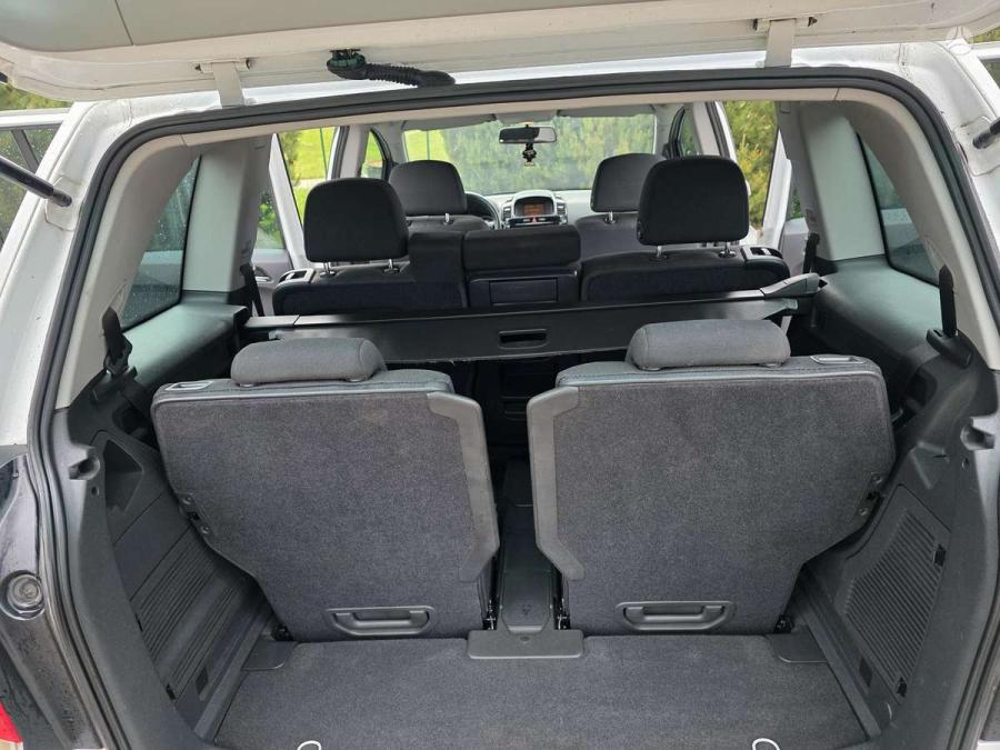 Balts Opel Zafira 2011 Radviliškis, ar dzinēja tilpumu 1.69 L un nobraukumu 255 tūkst. km par 2950 €, foto 13 vietnē AUTOMOTO.COM.LV