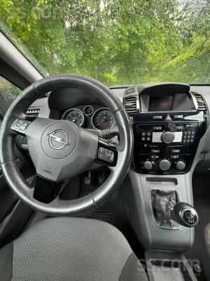 Balts Opel Zafira 2011 Preiļi, ar dzinēja tilpumu 1.70 L un nobraukumu 315 tūkst. km par 2350 €, foto 6 vietnē AUTOMOTO.COM.LV