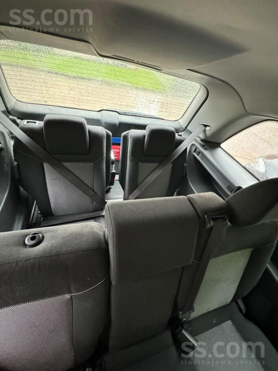 Balts Opel Zafira 2011 Preiļi, ar dzinēja tilpumu 1.70 L un nobraukumu 315 tūkst. km par 2350 €, foto 8 vietnē AUTOMOTO.COM.LV