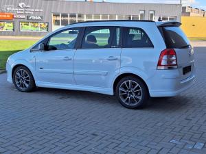 Balts Opel Zafira 2011 Jurbarkas, ar dzinēja tilpumu 1.70 L un nobraukumu 206 tūkst. km par 3500 €, foto 4 vietnē AUTOMOTO.COM.LV