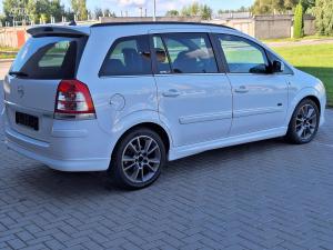 Balts Opel Zafira 2011 Jurbarkas, ar dzinēja tilpumu 1.70 L un nobraukumu 206 tūkst. km par 3500 €, foto 5 vietnē AUTOMOTO.COM.LV