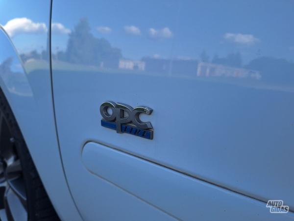 Balts Opel Zafira 2011 Jurbarkas, ar dzinēja tilpumu 1.70 L un nobraukumu 206 tūkst. km par 3500 €, foto 10 vietnē AUTOMOTO.COM.LV