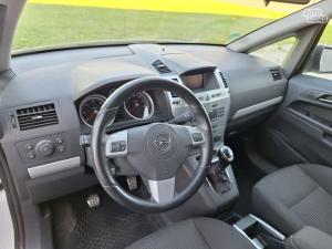 Balts Opel Zafira 2011 Jurbarkas, ar dzinēja tilpumu 1.70 L un nobraukumu 206 tūkst. km par 3500 €, foto 14 vietnē AUTOMOTO.COM.LV