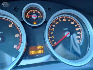 Balts Opel Zafira 2011 Jurbarkas, ar dzinēja tilpumu 1.70 L un nobraukumu 206 tūkst. km par 3500 €, foto 16 vietnē AUTOMOTO.COM.LV