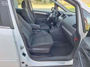 Balts Opel Zafira 2011 Jurbarkas, ar dzinēja tilpumu 1.70 L un nobraukumu 206 tūkst. km par 3500 €, foto 20 vietnē AUTOMOTO.COM.LV