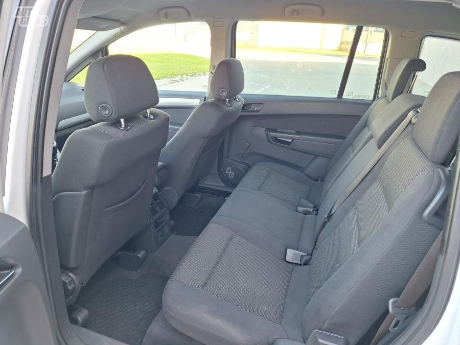Balts Opel Zafira 2011 Jurbarkas, ar dzinēja tilpumu 1.70 L un nobraukumu 206 tūkst. km par 3500 €, foto 21 vietnē AUTOMOTO.COM.LV