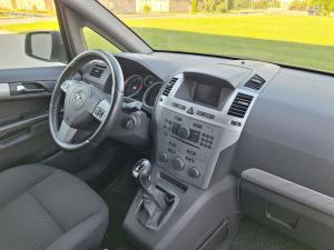 Balts Opel Zafira 2011 Jurbarkas, ar dzinēja tilpumu 1.70 L un nobraukumu 206 tūkst. km par 3500 €, foto 23 vietnē AUTOMOTO.COM.LV